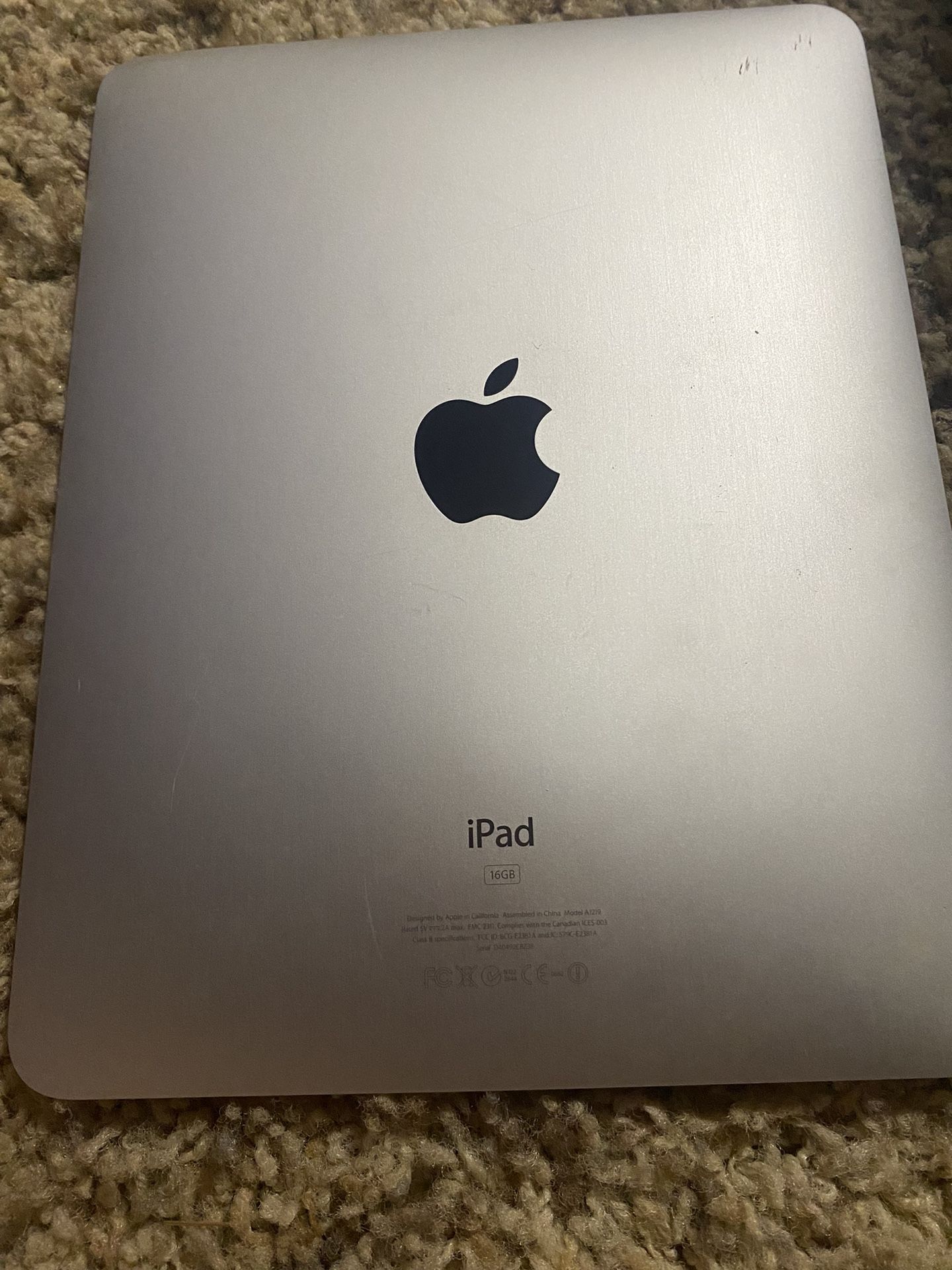 Old Ipad for Sale in Merced, CA - OfferUp