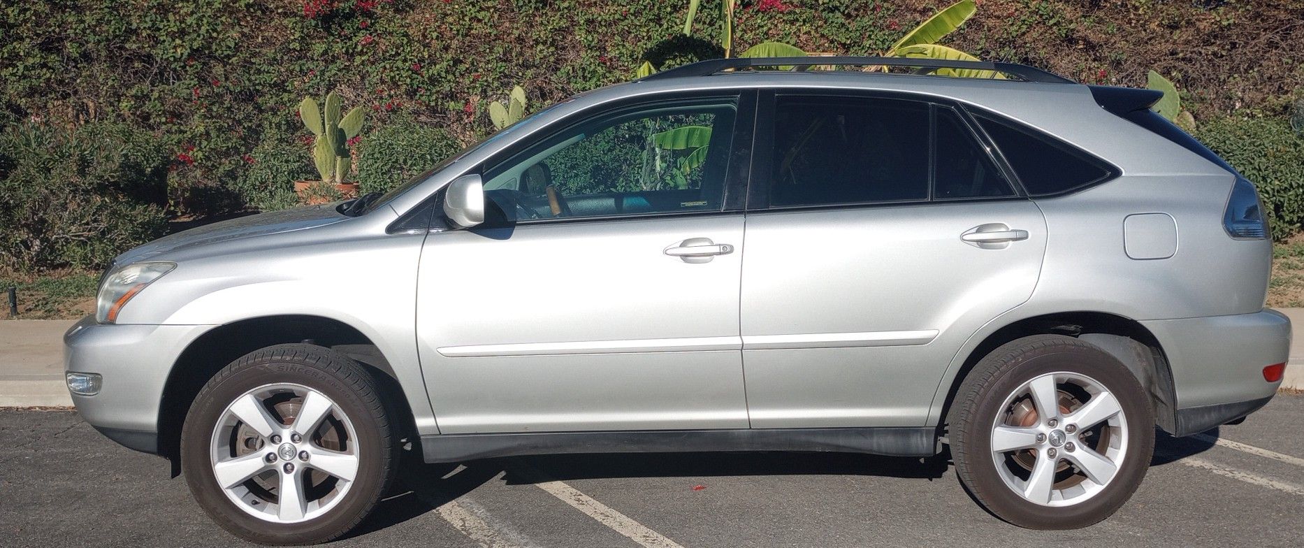 2005 Lexus Rx 330 for Sale in Brea, CA - OfferUp