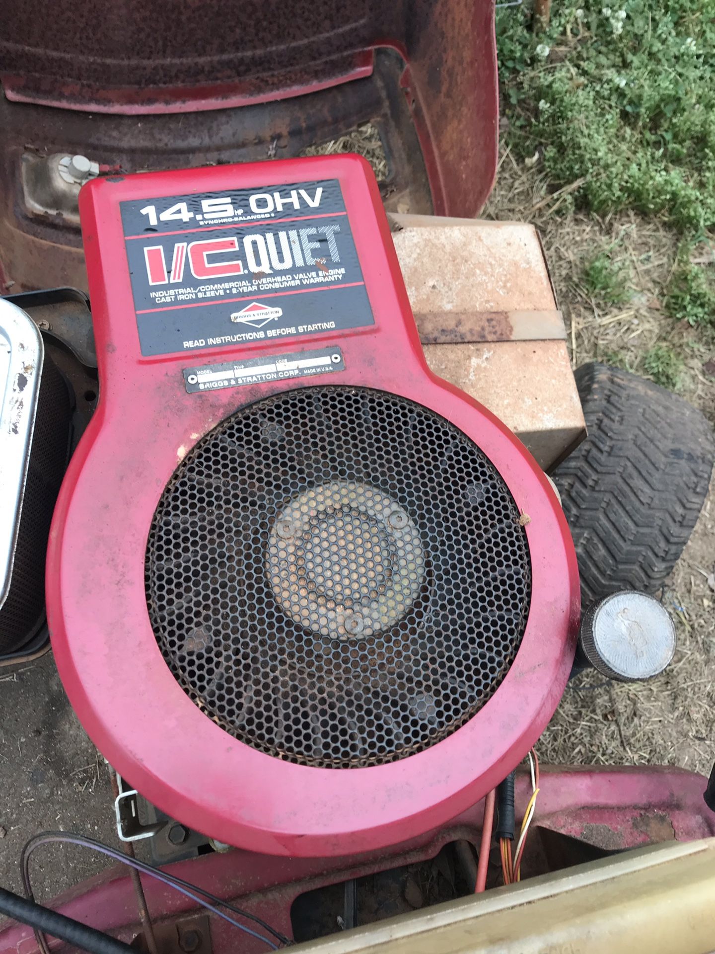 14.5 HP BRIGGS N STRATTON I/C CAST IRON SLEEVE RUNS GREAT NEW ...