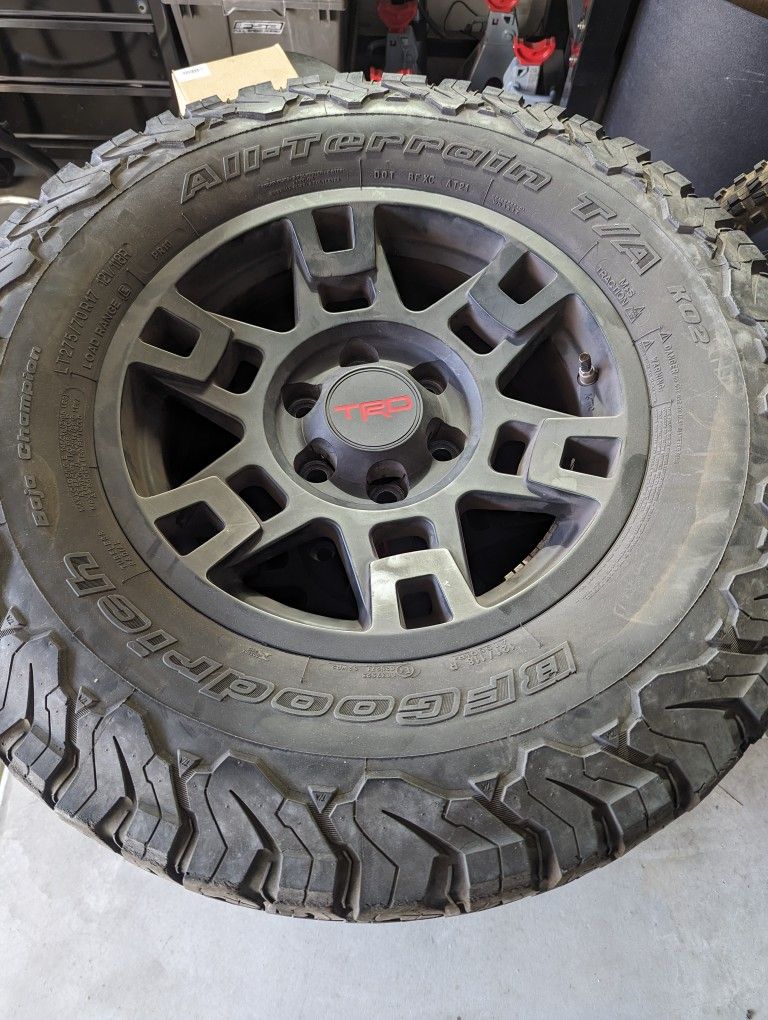 4Runner TRD PRO SEMA Wheels Matte Black for Sale in Las Vegas, NV - OfferUp