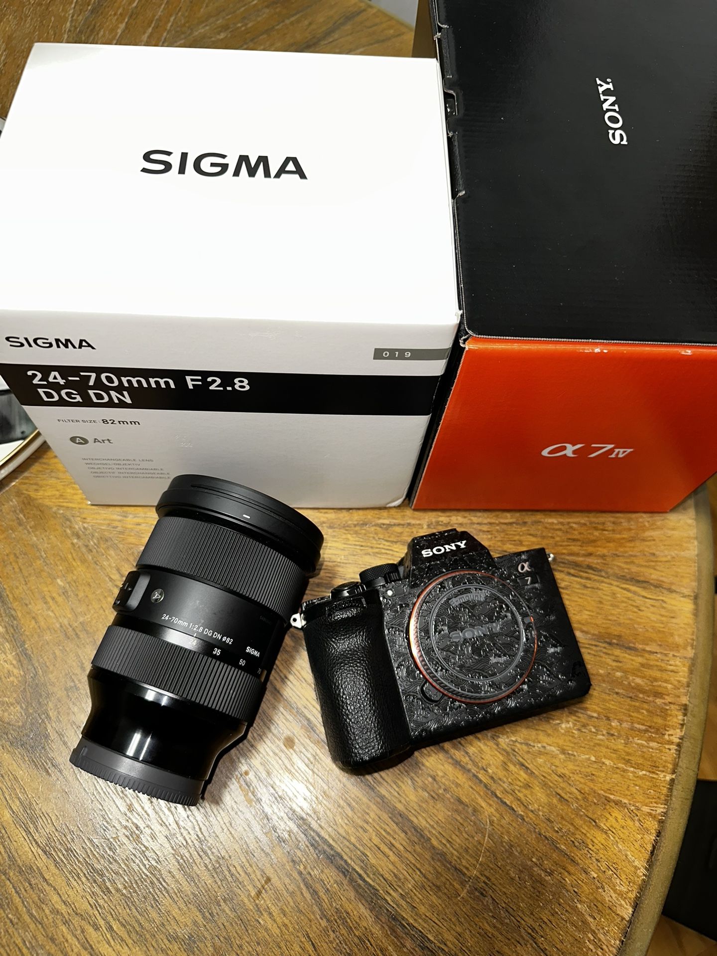 Sony A7iv And Sigma 24-70 for Sale in Laguna Niguel, CA - OfferUp