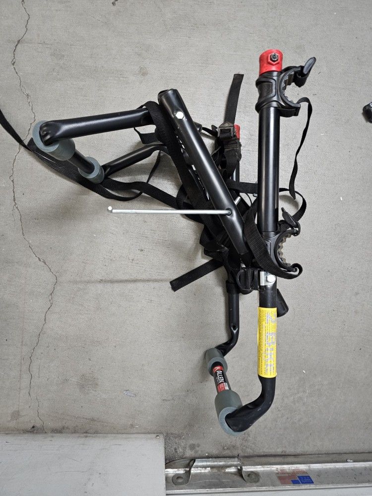 Allen rack 102 DN for Sale in Fontana, CA - OfferUp