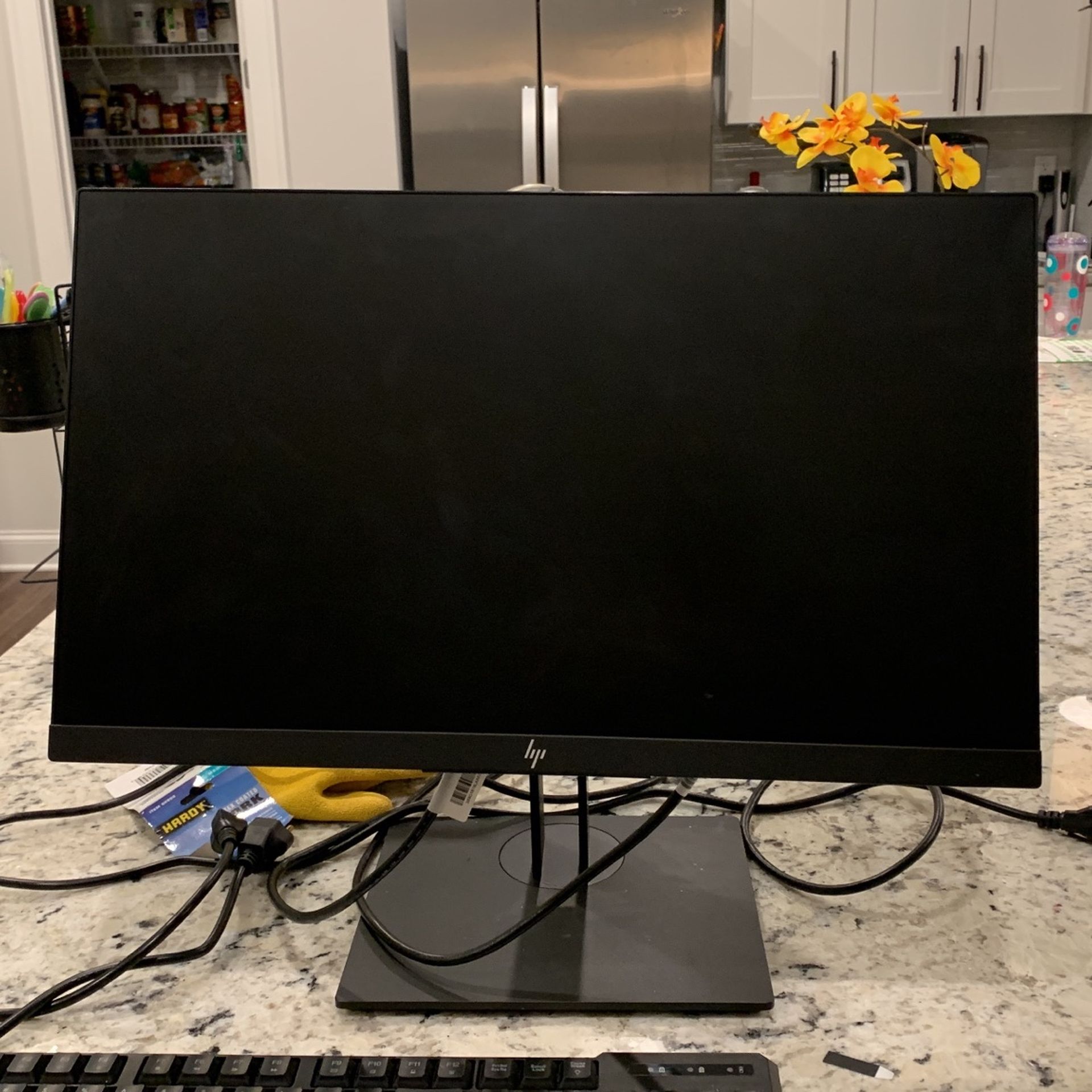 Hp Z22 for Sale in Fayetteville, GA - OfferUp