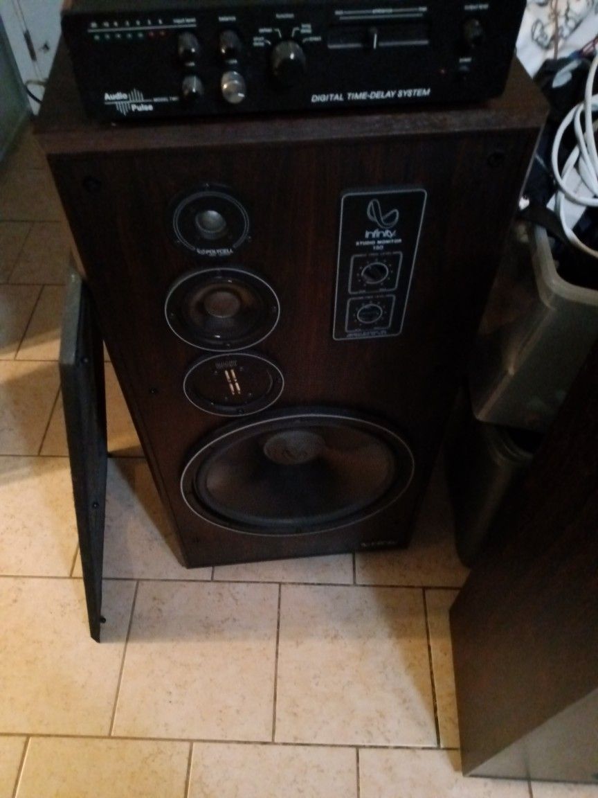 Infinity Studio Monitors for Sale in Indio, CA - OfferUp
