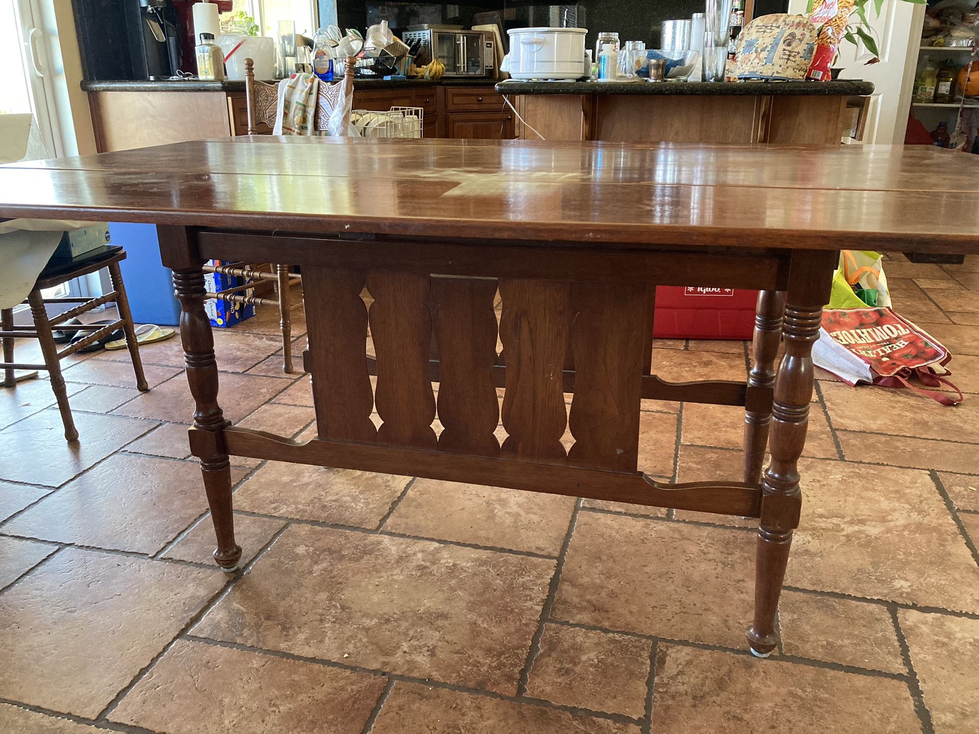 Pretty Wood Dining Table for Sale in Riverside, CA - OfferUp