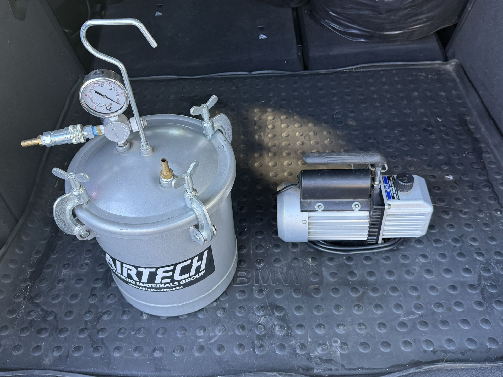 AIRTECH RB451-VACUUM-RESERVOIR-FOR- RESIN INFUSION for Sale in ...