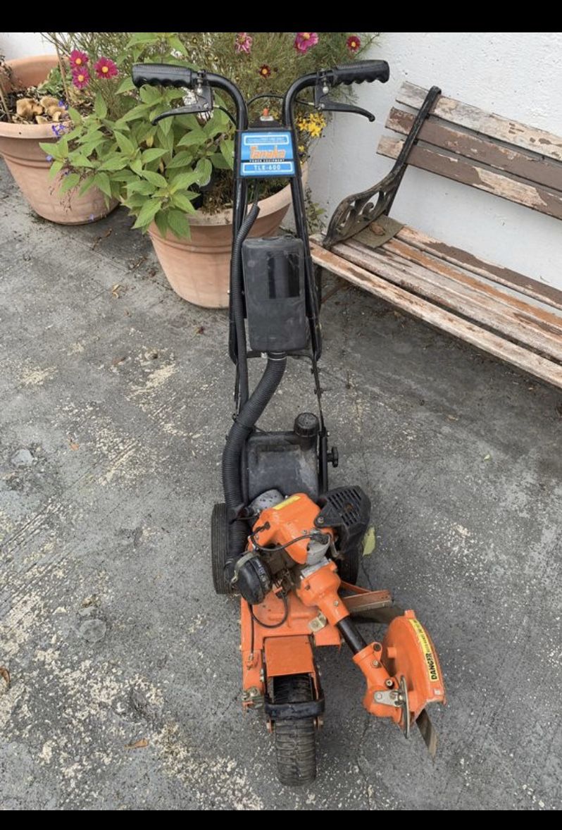 Tanaka walk behind edger commercial grade for Sale in Edgewood, WA ...