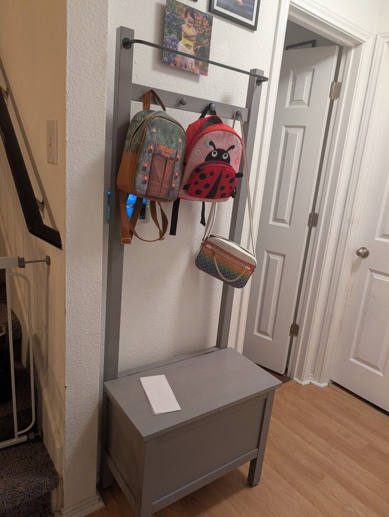 Entryway Hall Tree Bench – LIKE NEW – Paid $100 for Sale in ...