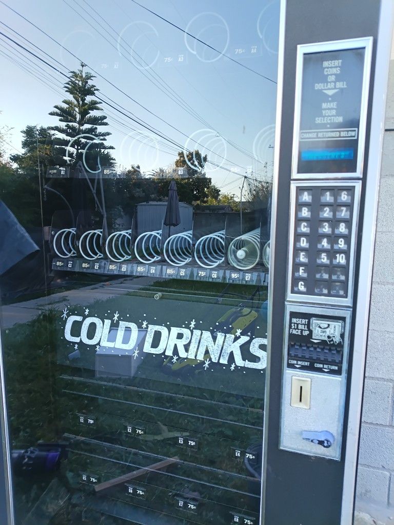 Crane National Combo Vending Machine for Sale in Gardena, CA - OfferUp