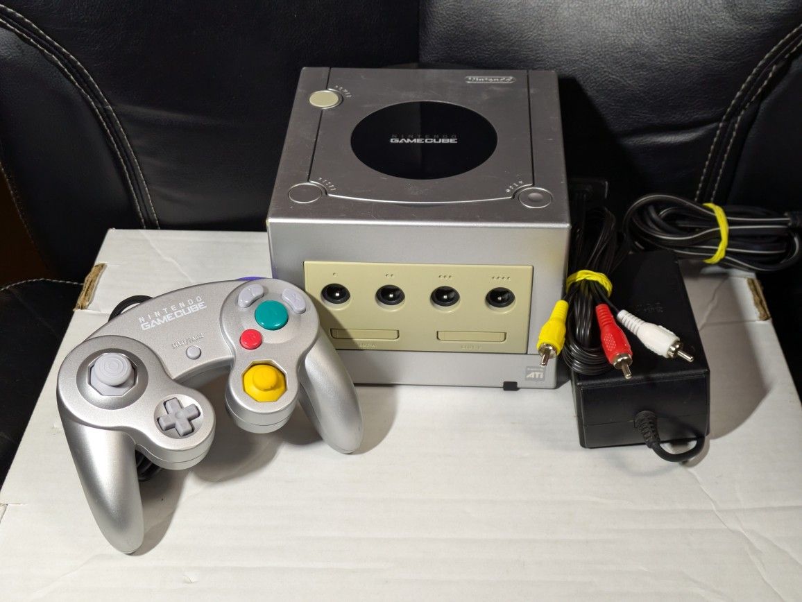 Silver Nintendo GameCube Working Complete - Available Games for Sale in ...