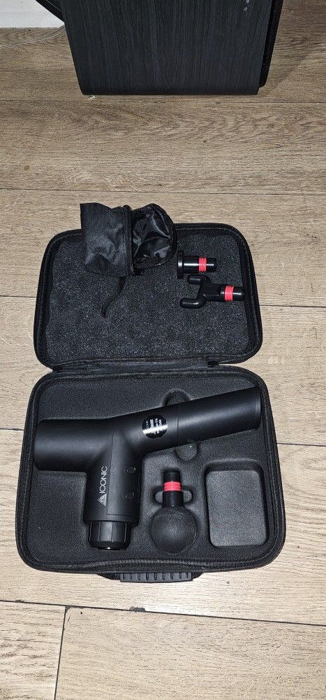 Massage Machine Gun By Iconic for Sale in Los Angeles, CA - OfferUp