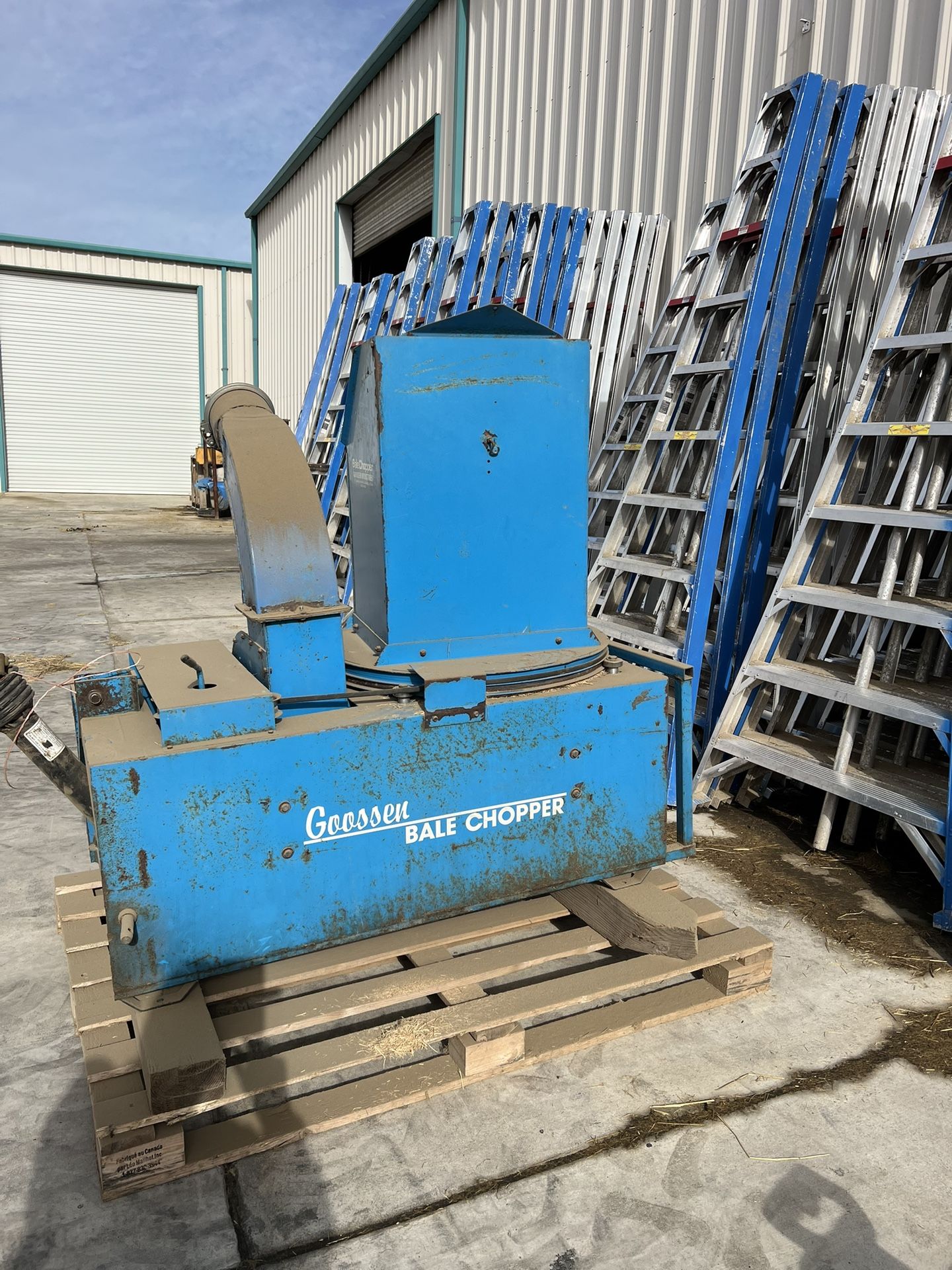 Goossen BALE CHOPPER for Sale in Parlier, CA - OfferUp