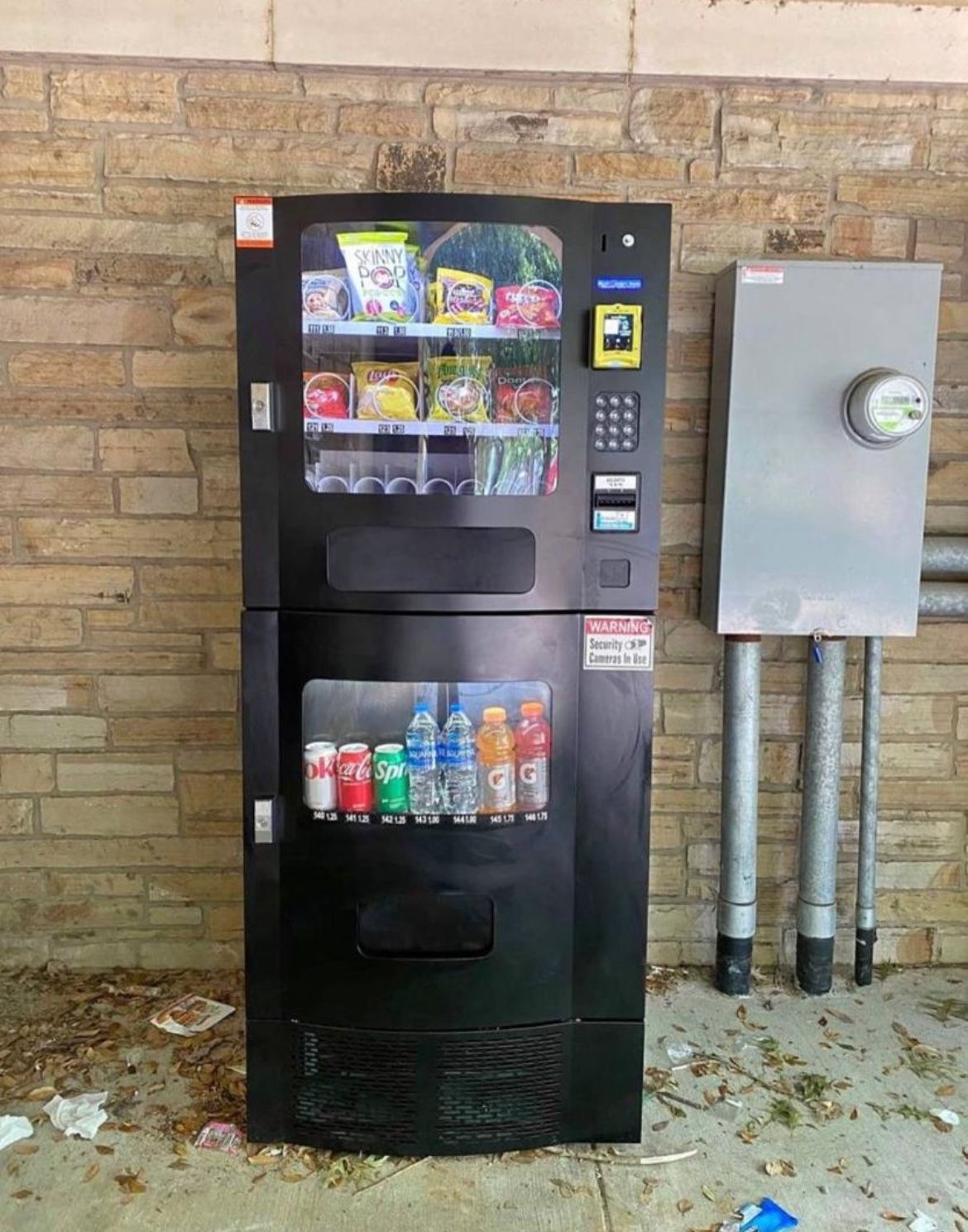 Seaga EnVision SM23 Combo Vending Machine With A Credit Card Reader for ...