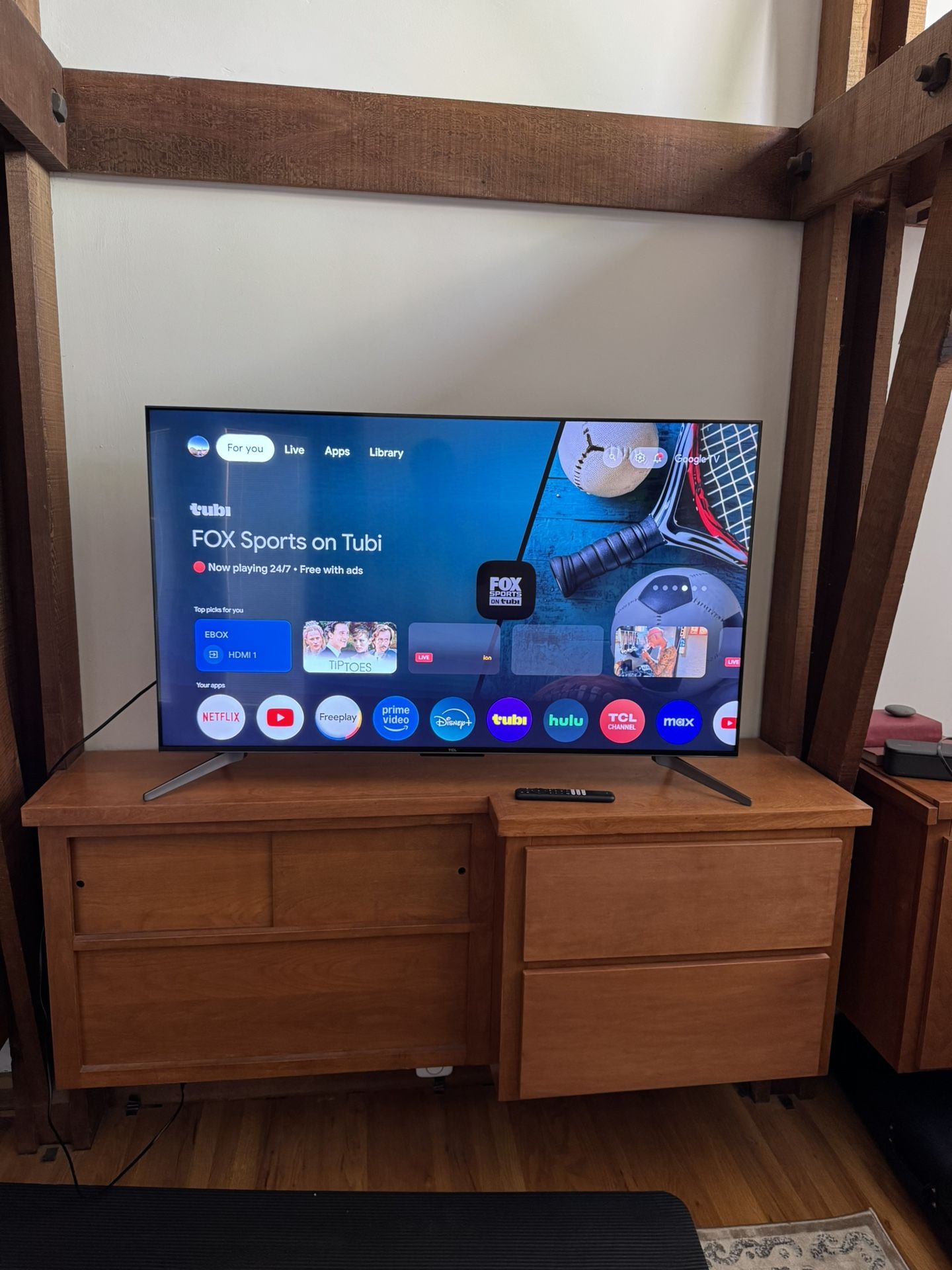 TCL 55” Q7 QLED 4K HDR Smart TV + Wall Mount + Sound Bar for Sale in ...