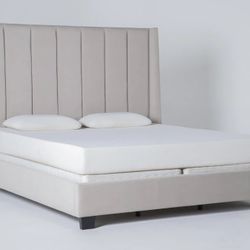 Topanga Grey King Velvet Upholstered Panel Bed for Sale in Chula Vista CA OfferUp