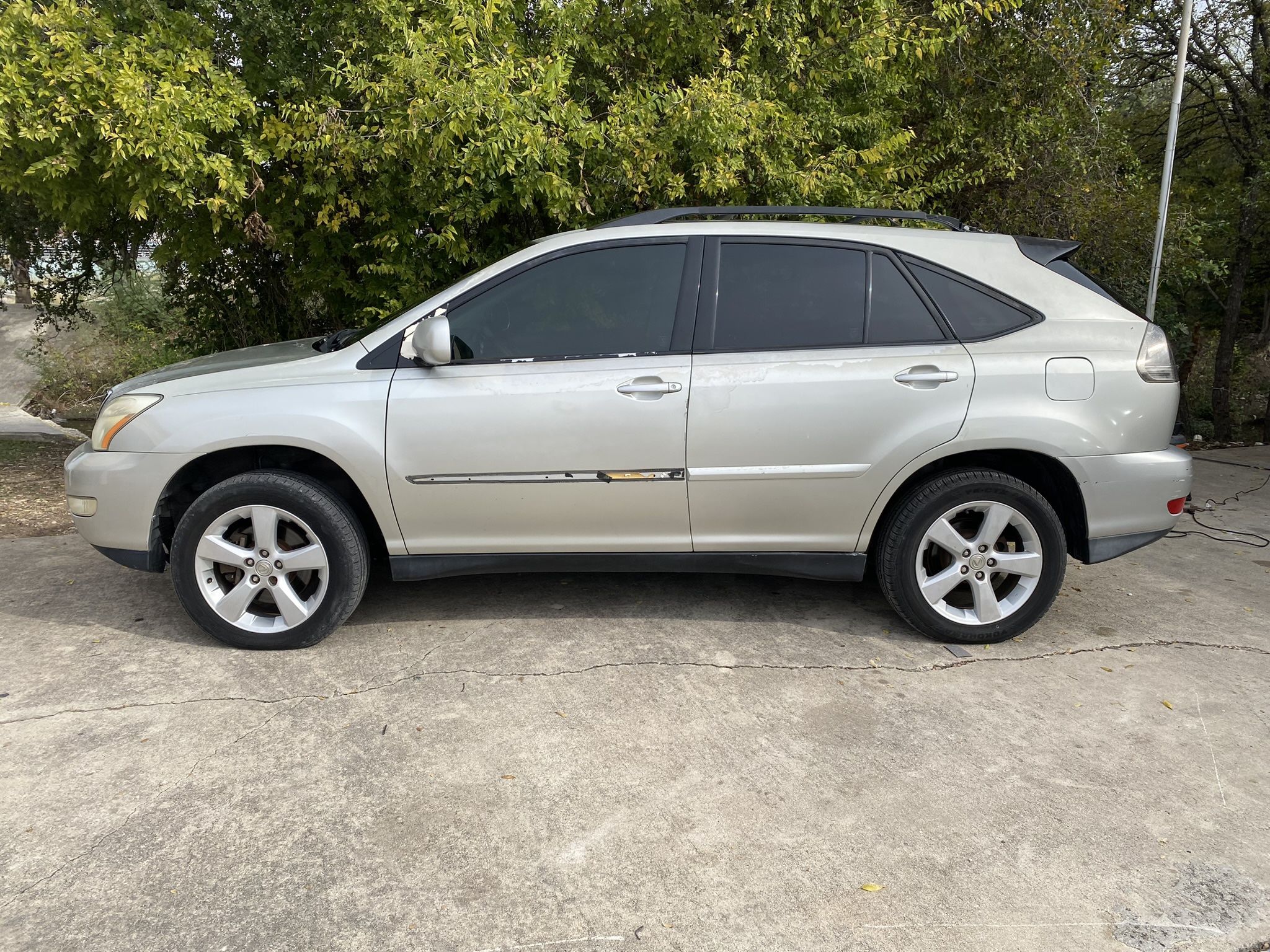 2005 Lexus Rx 330 for Sale in San Antonio, TX - OfferUp