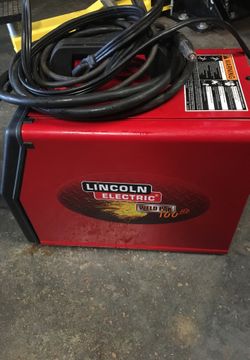 Lincoln electric weld pak 100 mig welder for Sale in Gresham, OR - OfferUp