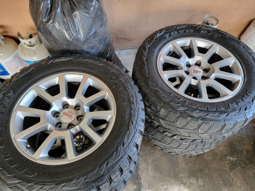 Gmc Wheels 20 Inch 6 Lug for Sale in Montclair, CA - OfferUp