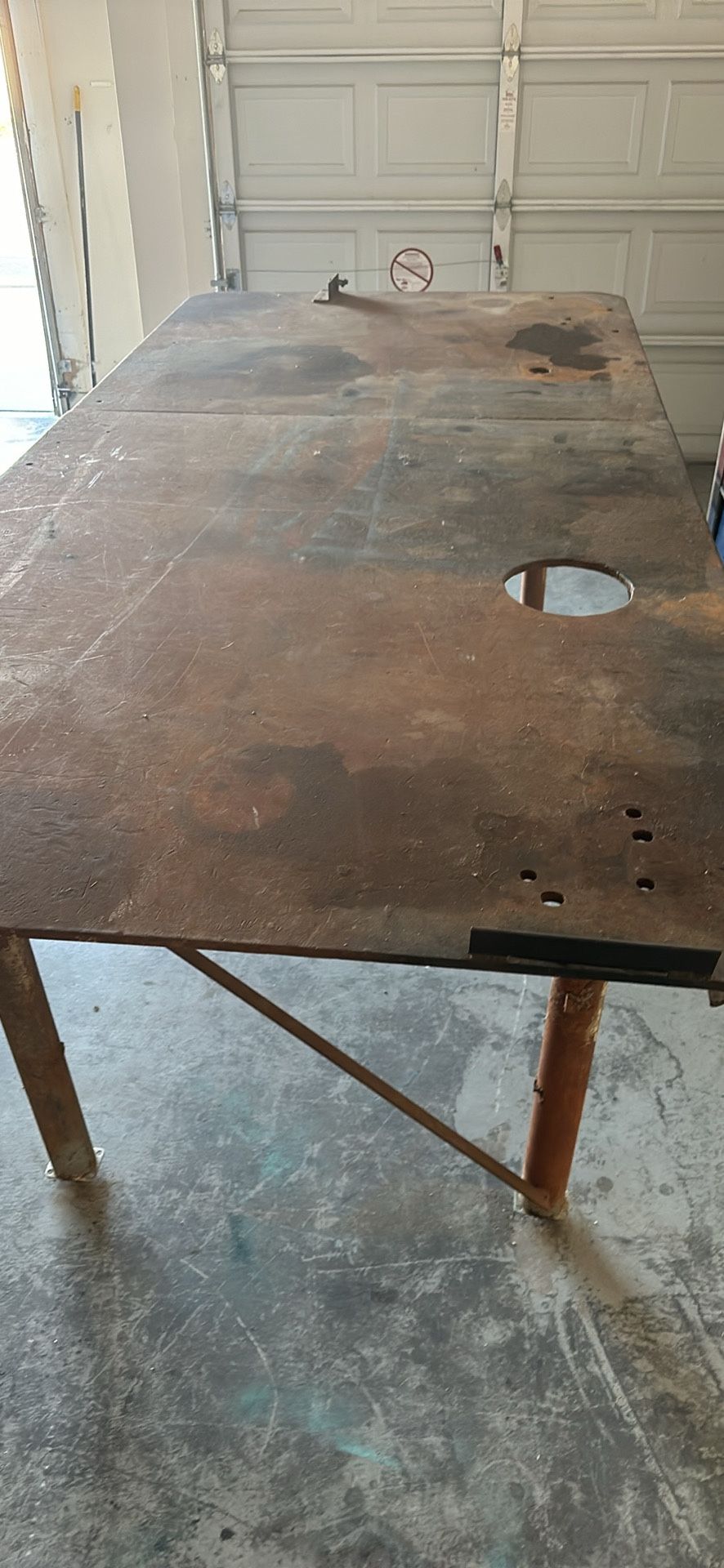 Free Scrap Metal Table for Sale in North Las Vegas, NV - OfferUp