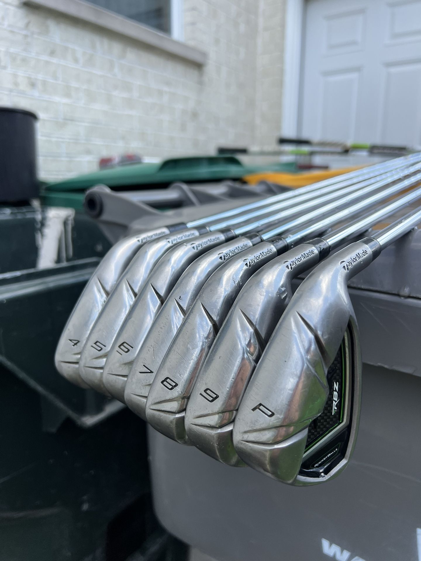 Golf Set Clubs Irons Putter Hybrids RBZ Taylormade for Sale in Lemont ...