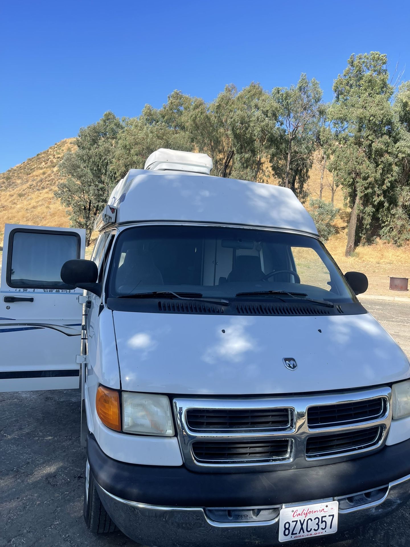 2000Dodge Van RAM 2500 RV for Sale in Santa Clarita, CA - OfferUp