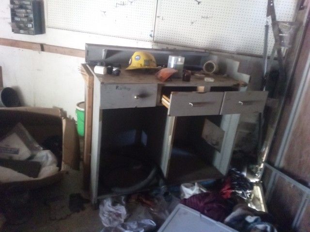 Work Bench for Sale in Bakersfield, CA - OfferUp
