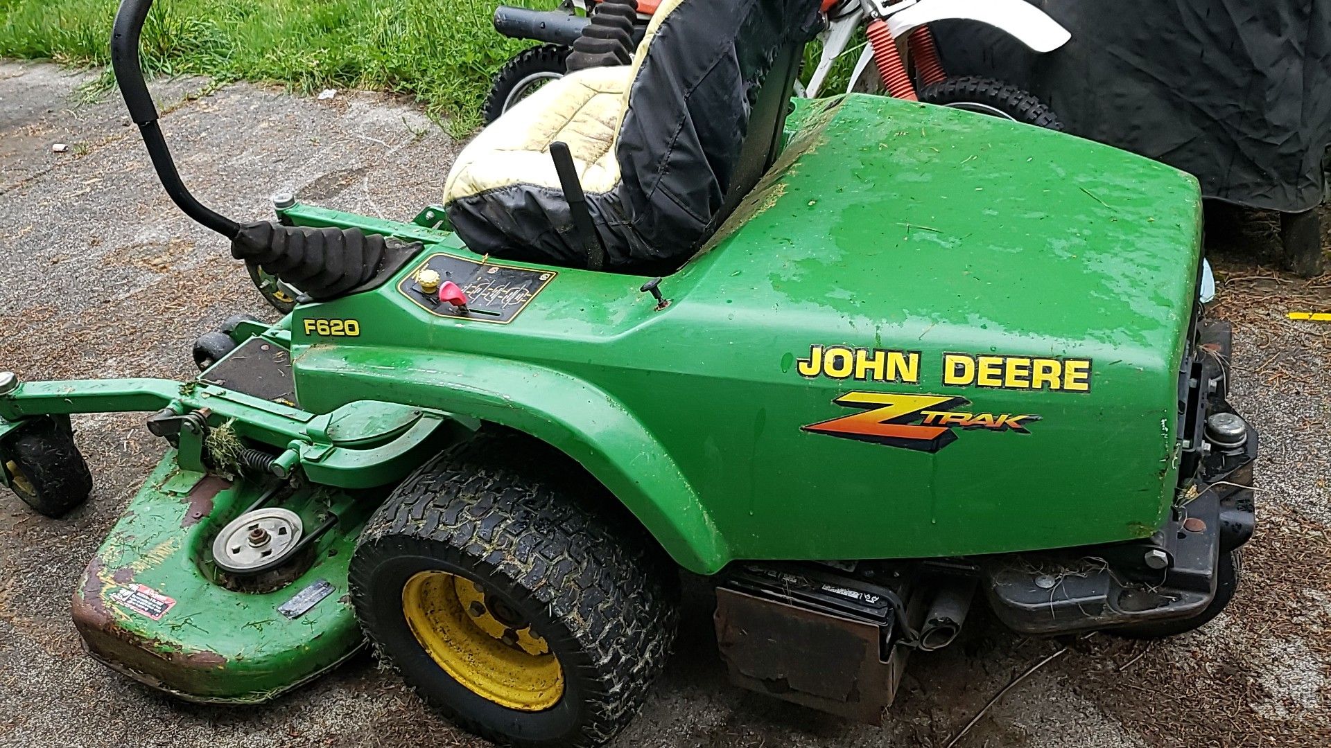 John Deere F620 Ztrak Hydrostatic lawnmower for Sale in Rochester, WA ...