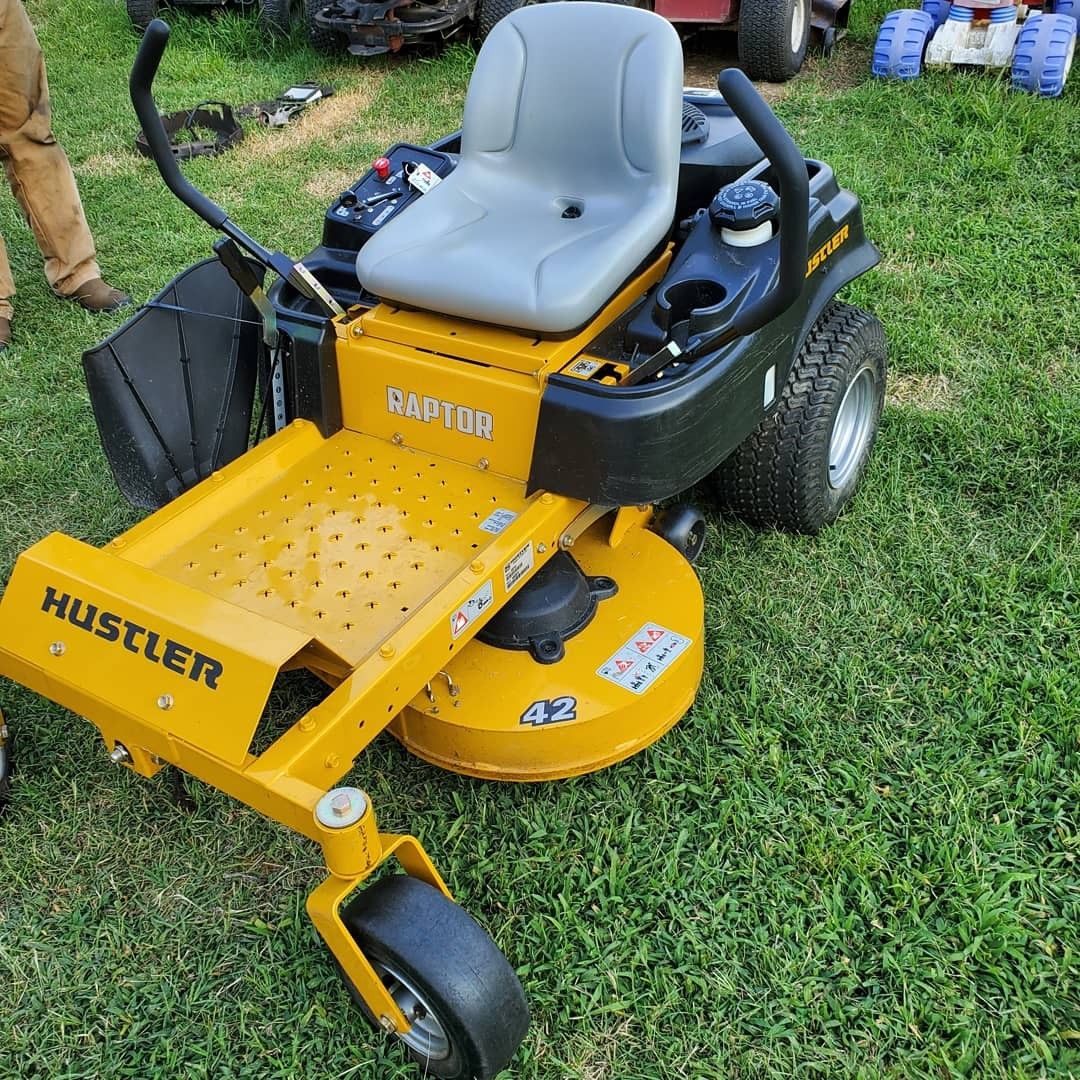 2017 HUSTLER RAPTOR 42" deck for Sale in Hampton, VA - OfferUp