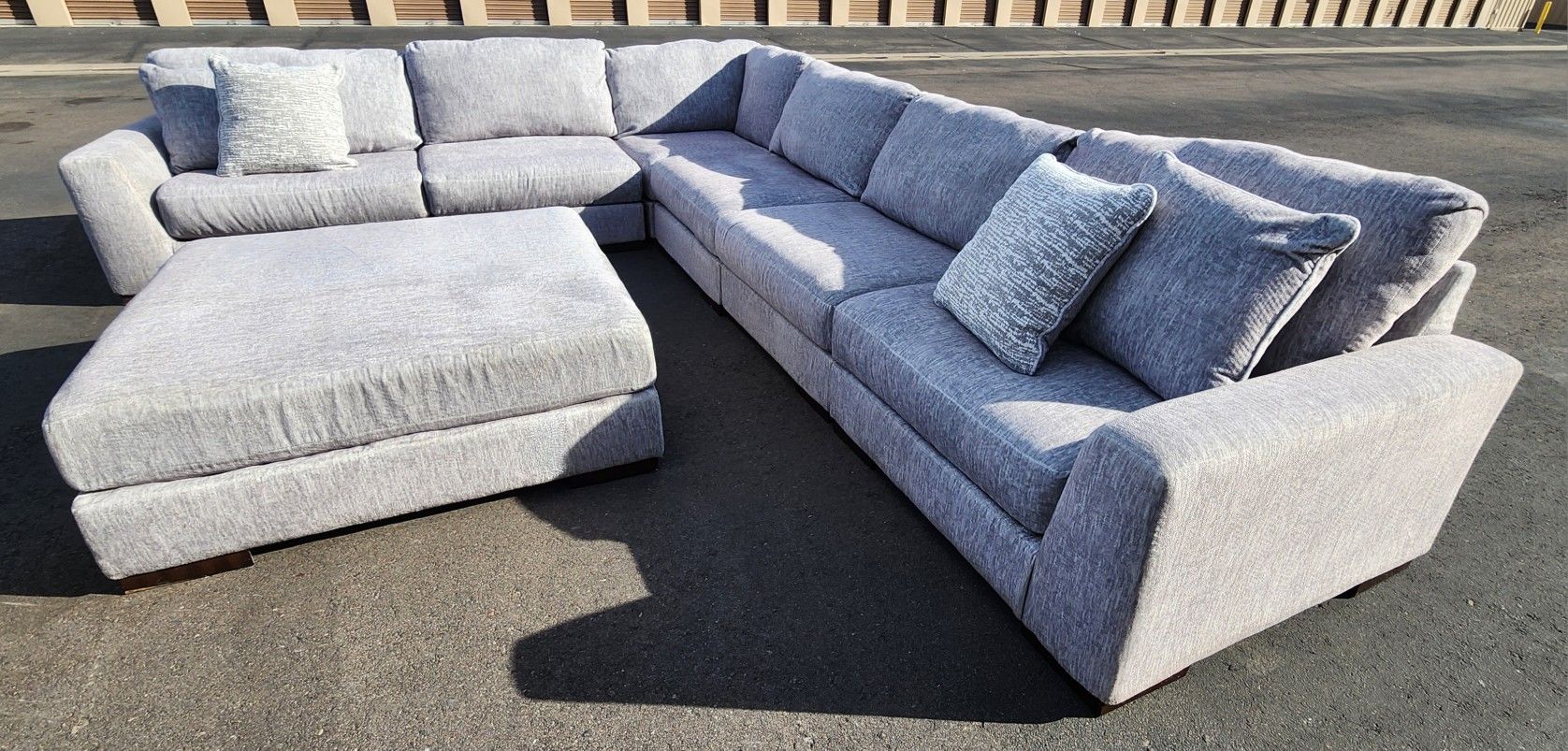 Ashley Regent Park Sectional Couch + DELIVERY for Sale in Avondale, AZ ...