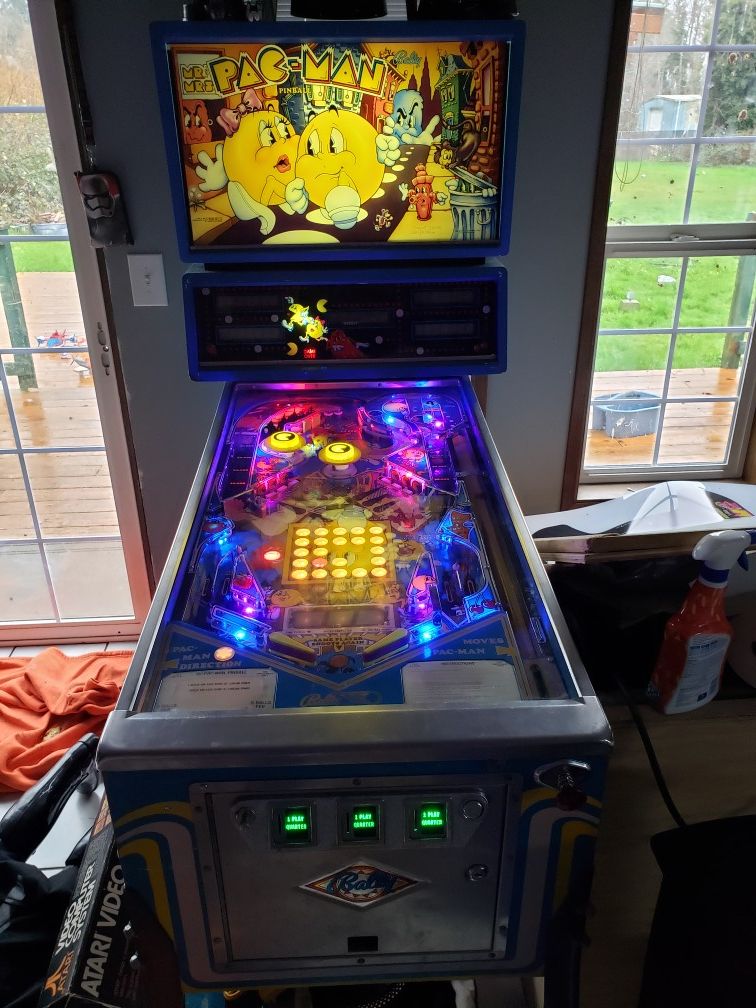 Mr and Ms Pacman Pinball Machine for Sale in Aberdeen, WA - OfferUp
