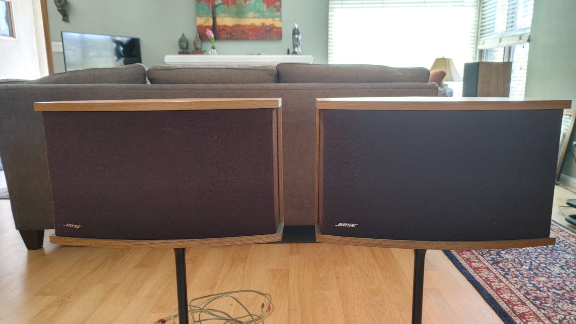 Bose 901 Series VI with Equalizer, Stands and Electronics for Sale in ...