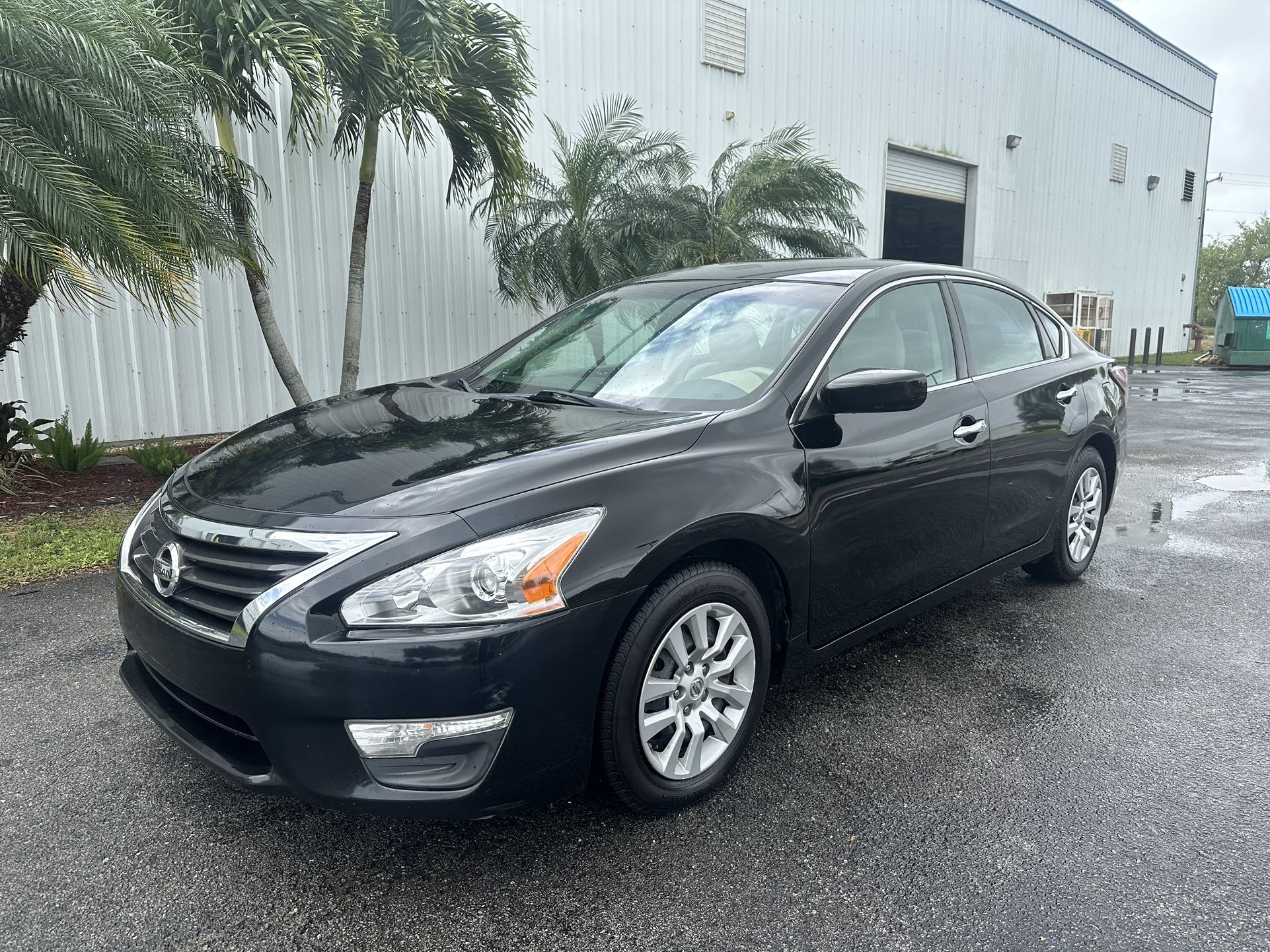 2015 Nissan Altima for Sale in Fort Pierce, FL - OfferUp