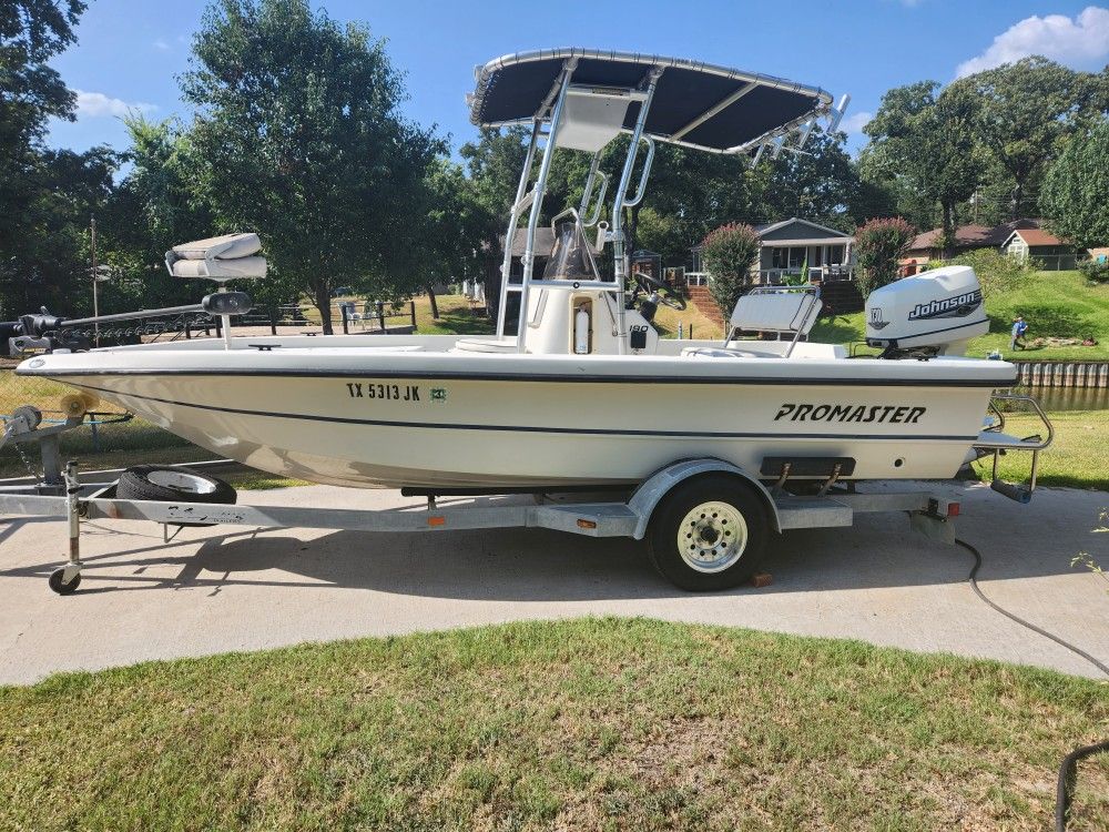 ProMaster Travis Edition Center Console for Sale in Trinidad, TX - OfferUp