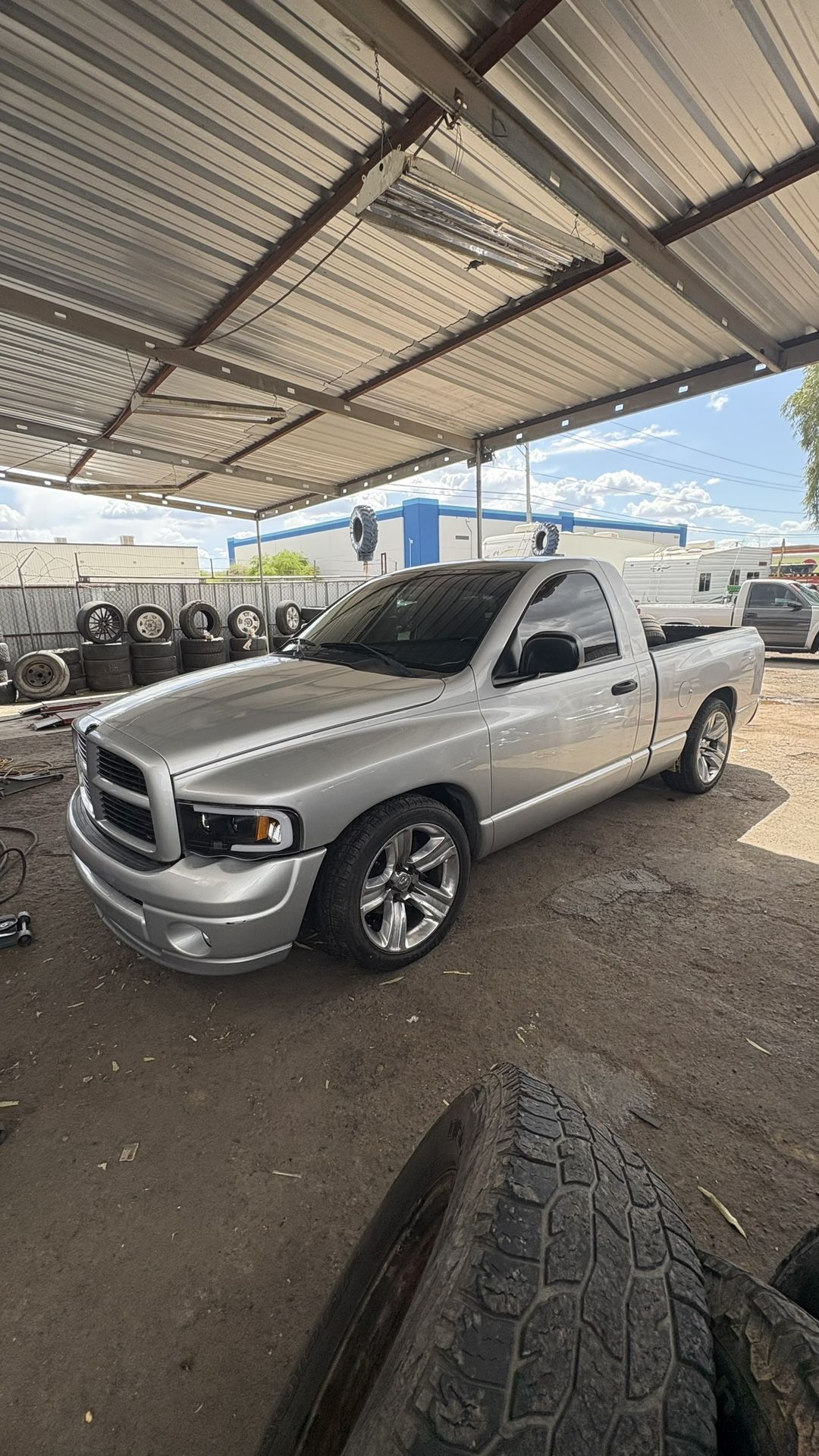 2005 Dodge Ram 1500 for Sale in Phoenix, AZ - OfferUp