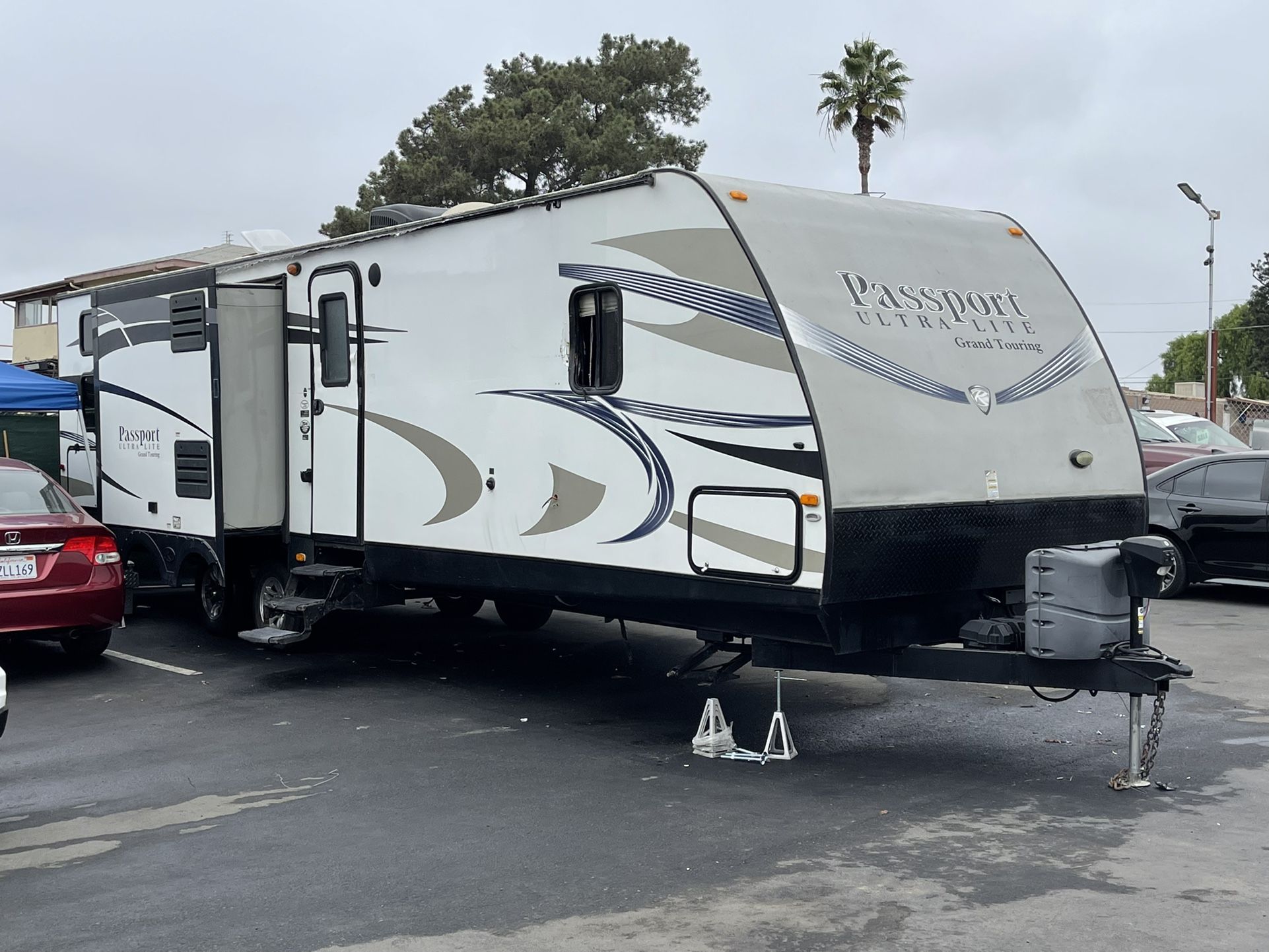 Rv Trailer 2015 Keystone Passport Ultralight 34ft for Sale in San Diego ...