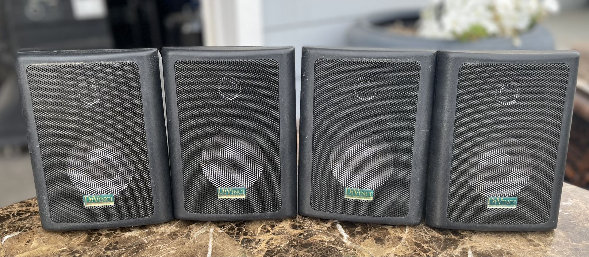Divinci Speakers (4) for Sale in Picacho, AZ - OfferUp