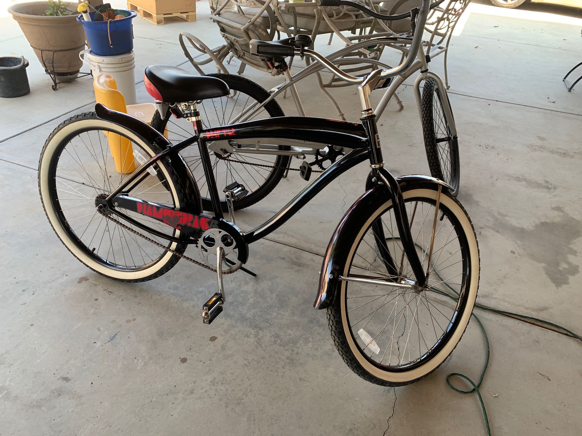 Diamondback . Beach cruiser bicycle for Sale in Riverside, CA - OfferUp