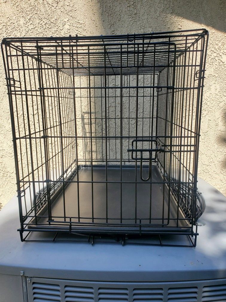 MEDIUM FOLDABLE BLACK WIRE DOG CRATE for Sale in Yorba Linda, CA - OfferUp