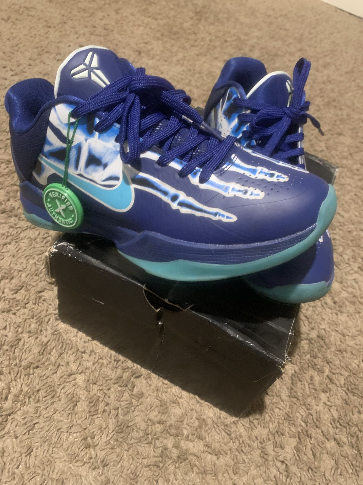 X Ray Kobe 5s Protro for Sale in Pumpkin Center, CA - OfferUp
