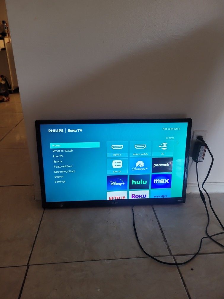 PHILIPS ROKU TV 32" SMART TV for Sale in Fillmore, CA - OfferUp