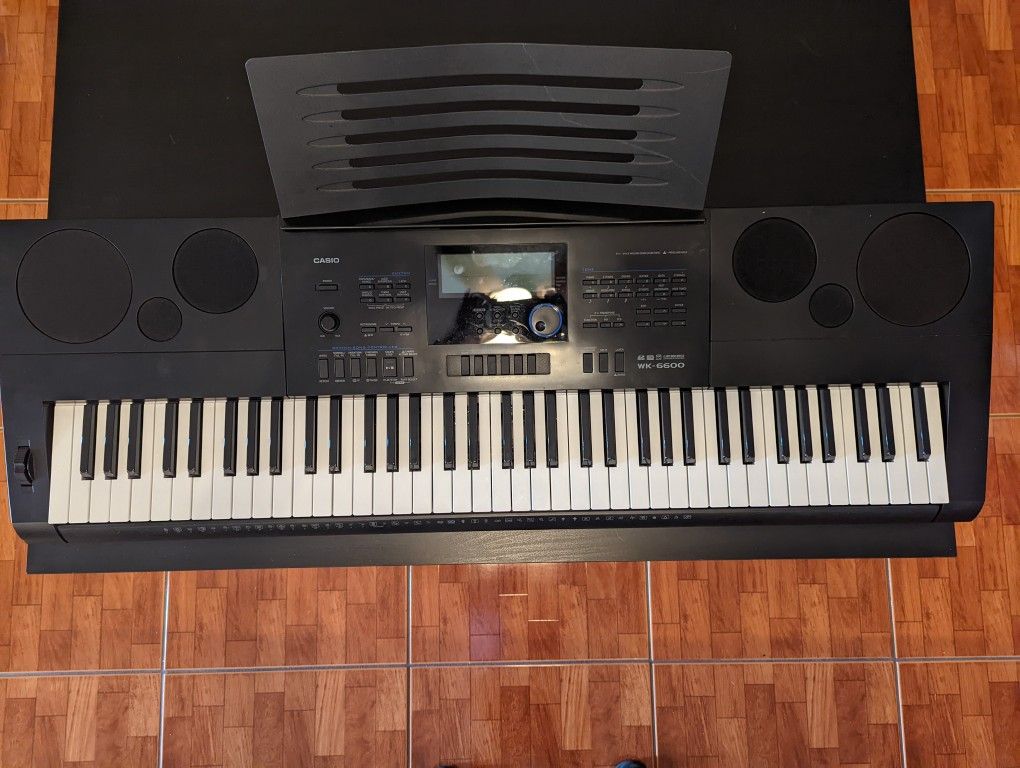 Casio WK-6600 76 Key Keyboard for Sale in Kissimmee, FL - OfferUp