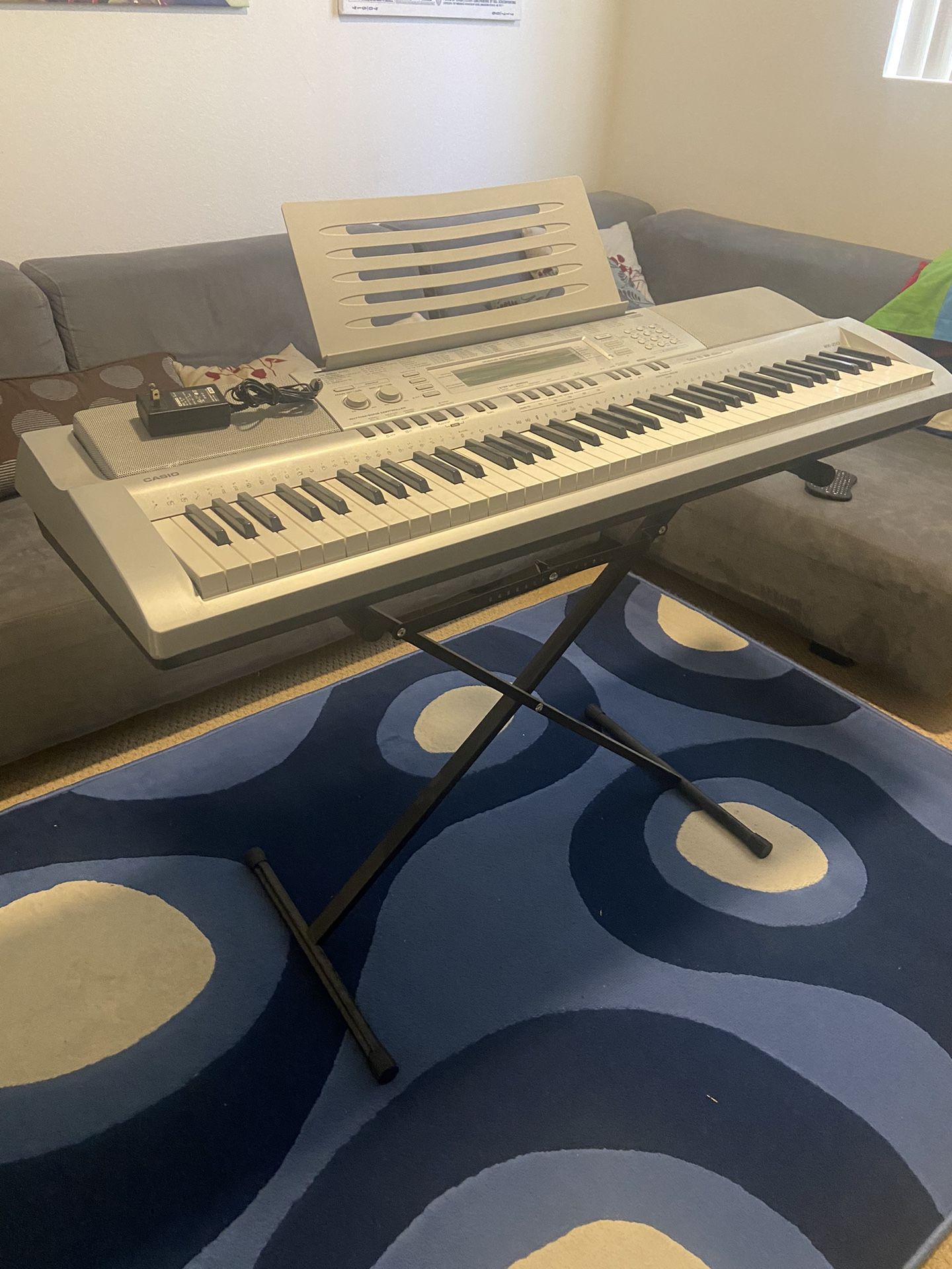 CASIO 76-key ELECTRONIC KEYBOARD SYNTHESIZER PORTABLE PIANO for Sale in ...
