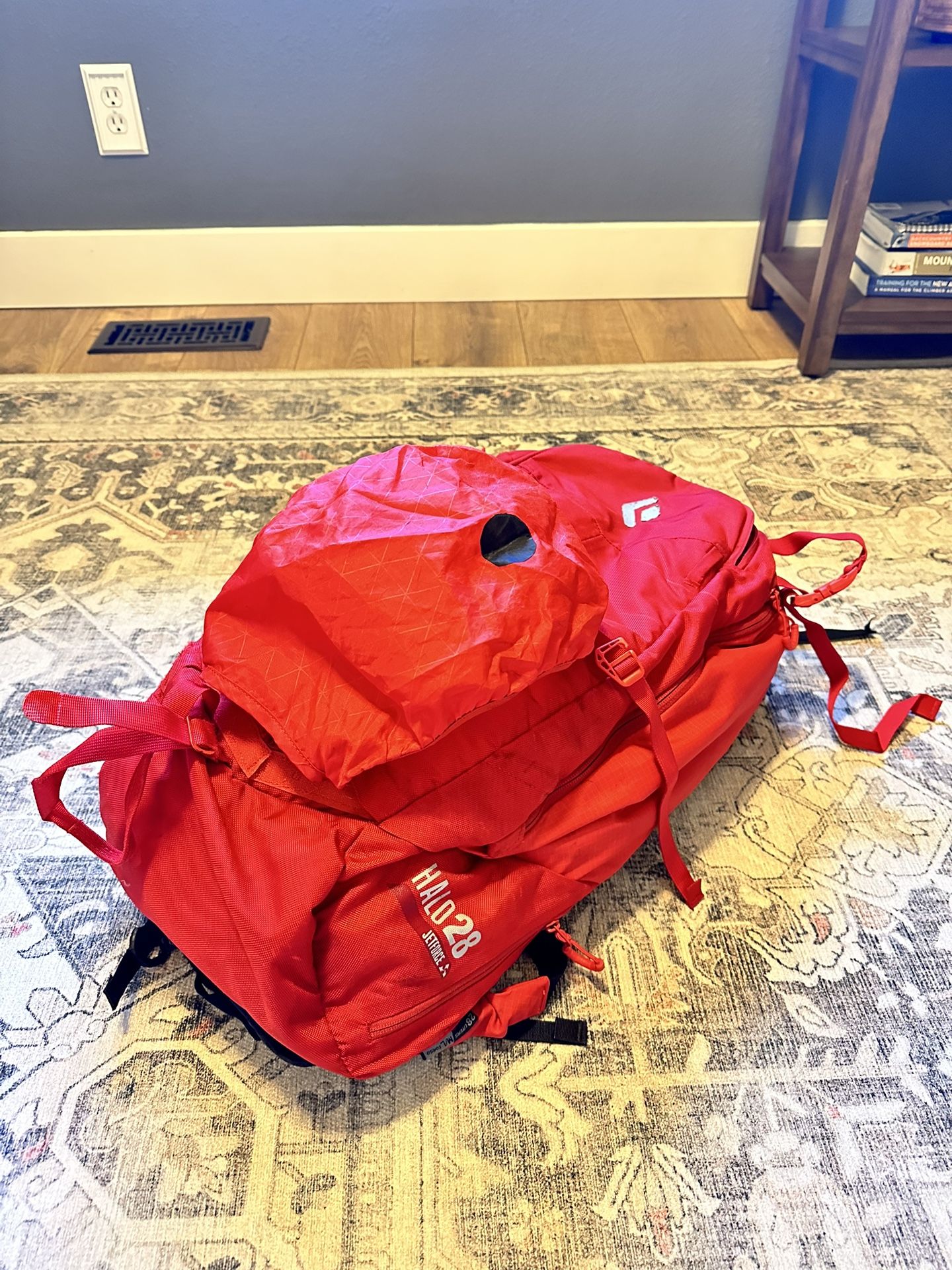 Black Diamond Halo 28 Jetforce Electric Avalanche Backpack for Sale in ...