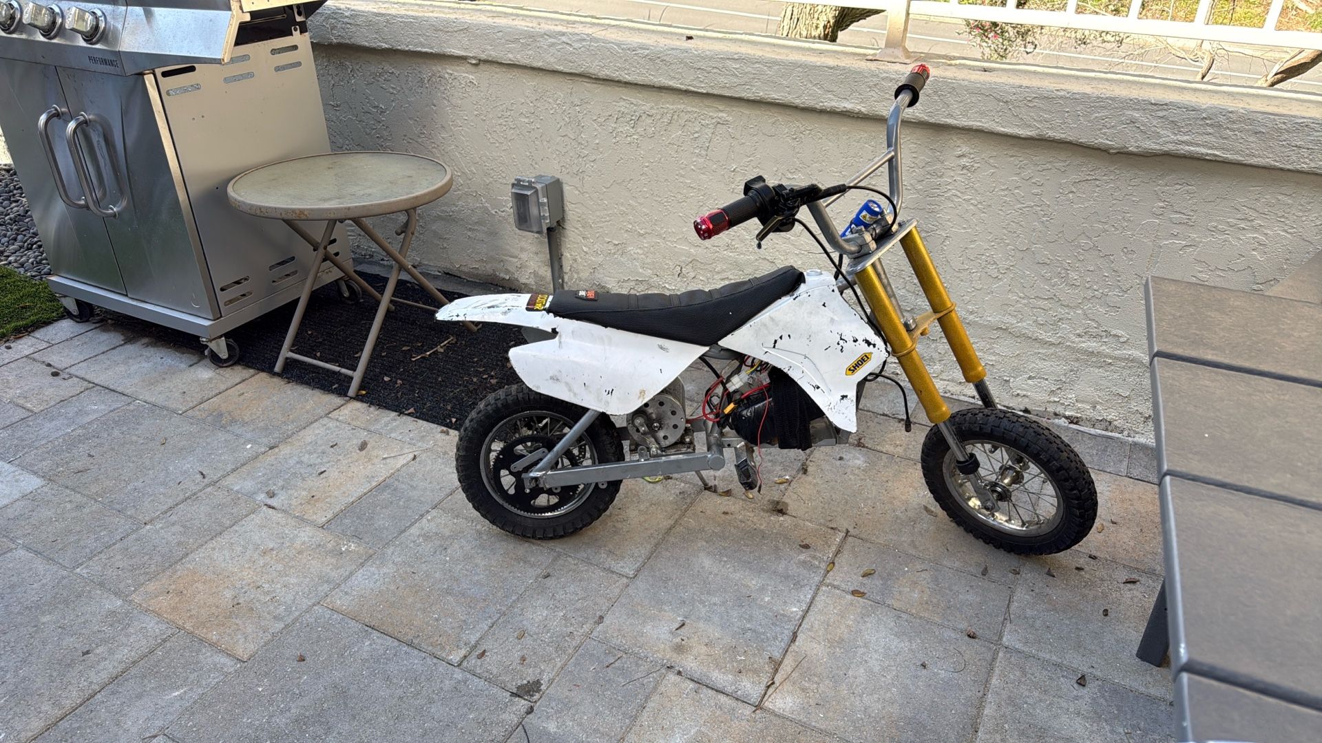 Razor Frame And Battery for Sale in San Marcos, CA - OfferUp