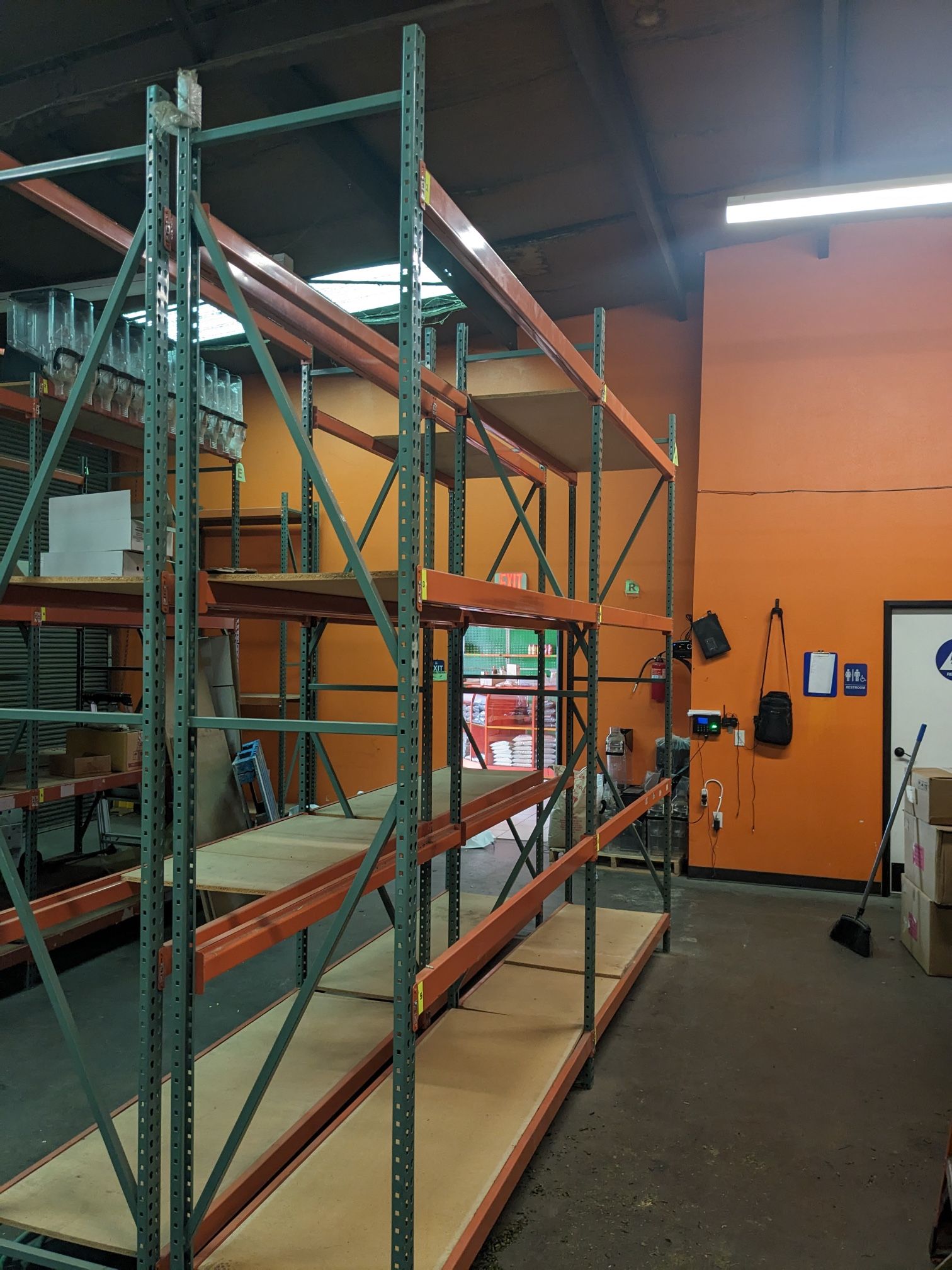 Bulk Pallet Racks for Sale in Los Angeles, CA - OfferUp