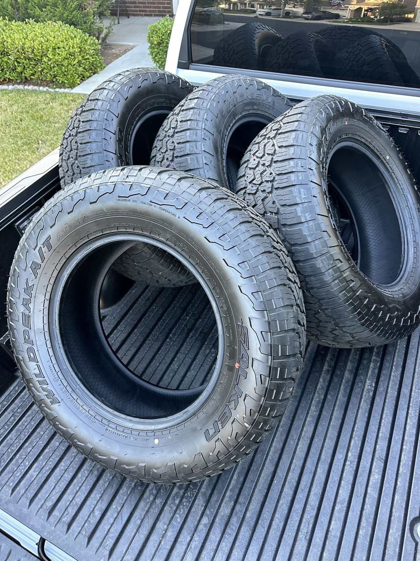 Falken AT3 WildPeak 285/65/R18 for Sale in Vista, CA - OfferUp