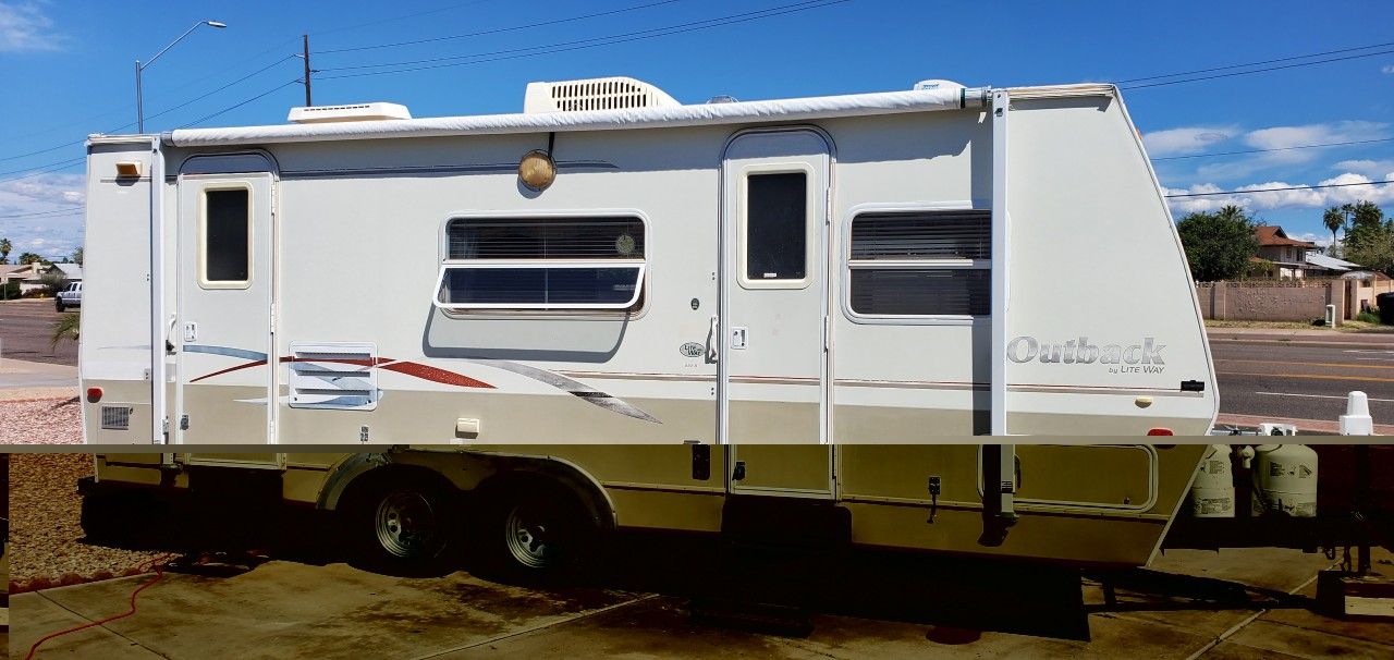 2003 outback lite 25 ft for Sale in Phoenix, AZ - OfferUp