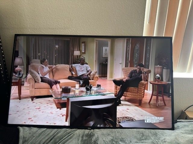 55 Inch TLC Roku Tv for Sale in Las Vegas, NV - OfferUp