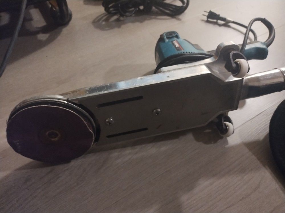 Makita DRE10 Toekick Radiator Edger Sander for Sale in Seattle, WA ...