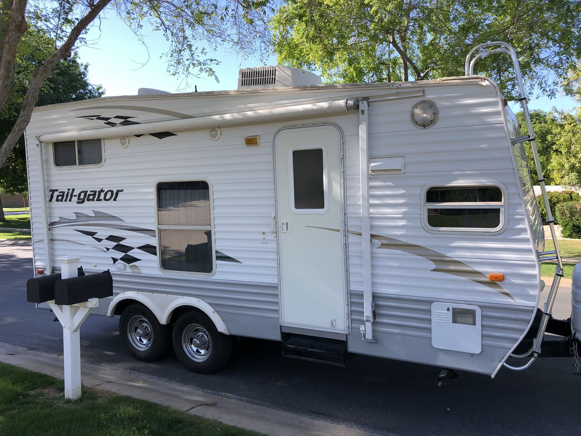 2005 Keystone Tail gater for Sale in Gilbert, AZ - OfferUp